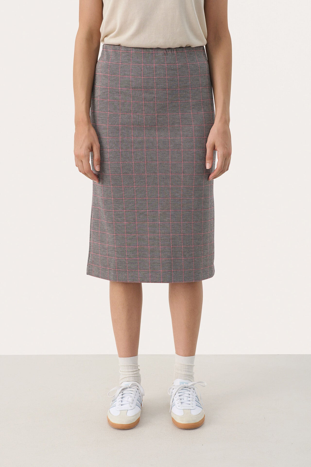 LorinnePW SK Red Check - 30309146 – BUSTEDWOMAN