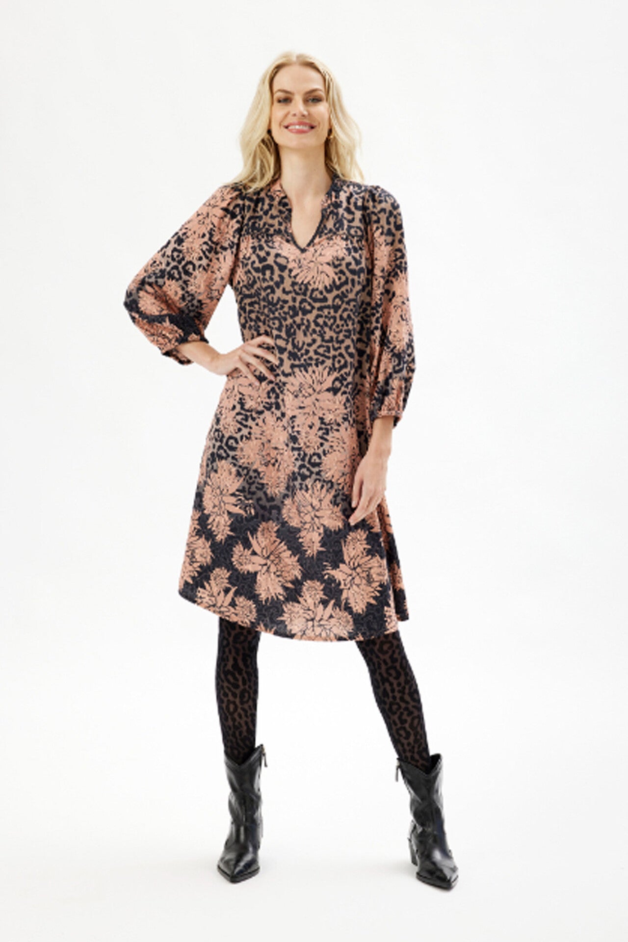 Thea dress Rose wood – BUSTEDWOMAN
